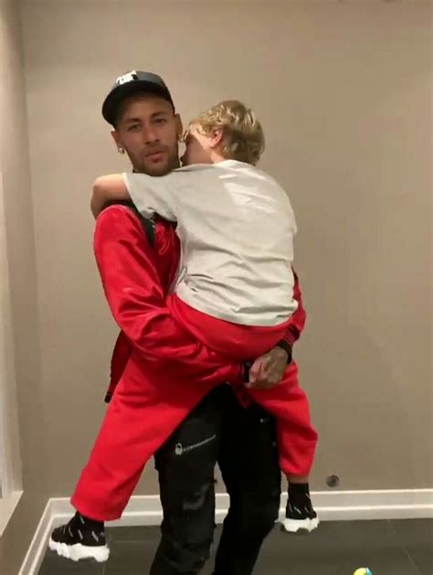 Pin On Neymar 💚🔟💛 Neymar Neymar Son Messi And Neymar