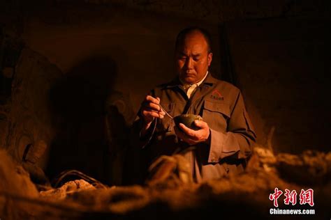 麦积山石窟文物修复师三十八载修佛窟见证文保技术变迁凤凰网河南 凤凰网