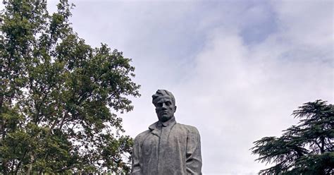 მსოფლიოში ცნობილი ადამიანები რომელთა ბედიც ძველ თბილისთან გადაიკვეთა At