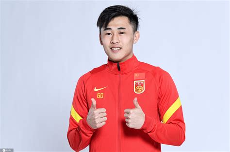 凰家看台 中国国家队第一次从香港挖人，不是一件容易的事凤凰网
