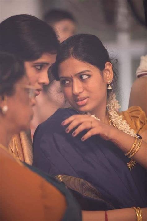 නිසදැස් නංගි