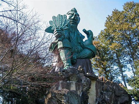 天狗神社荒薙教の宗教施設こびの天狗山に行ってきた いたみわけブログ