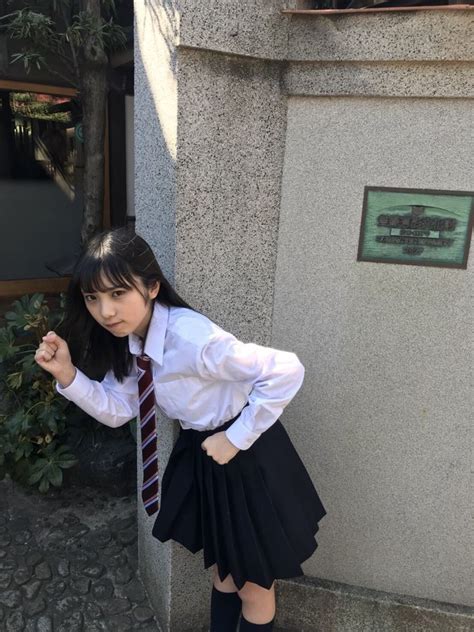 Pin on 制服少女 坂道 G