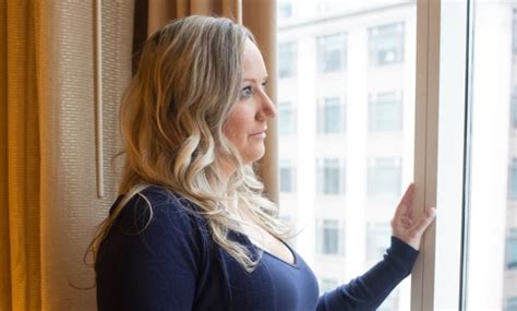How One Veterans Widow Struggles Without Financial Advice