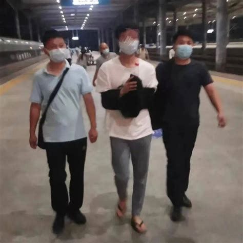 男子出借银行卡，正阳警方跨省追捕！唐某某案件办案