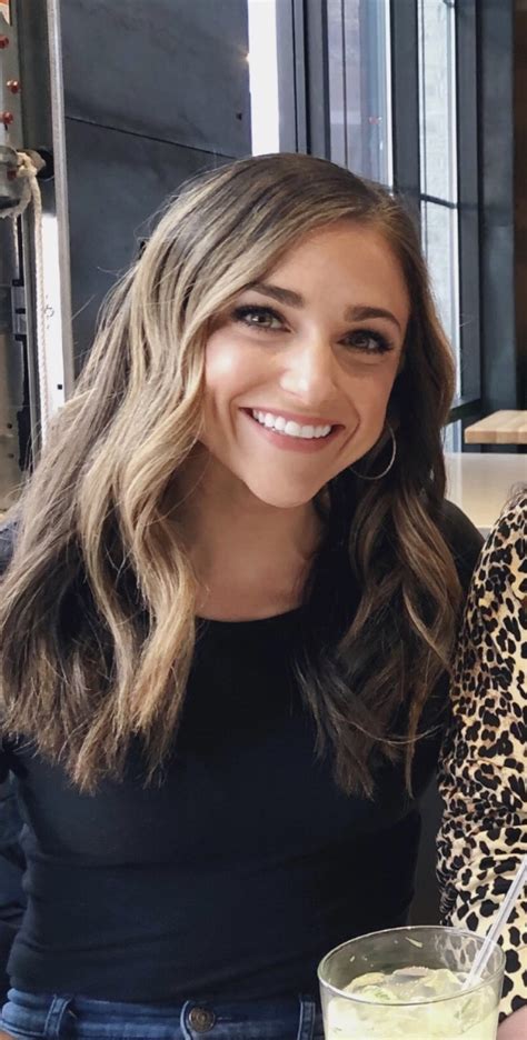 your fertile window is the 5 6 days when pregnancy is possible here s what a healthy ovulatory