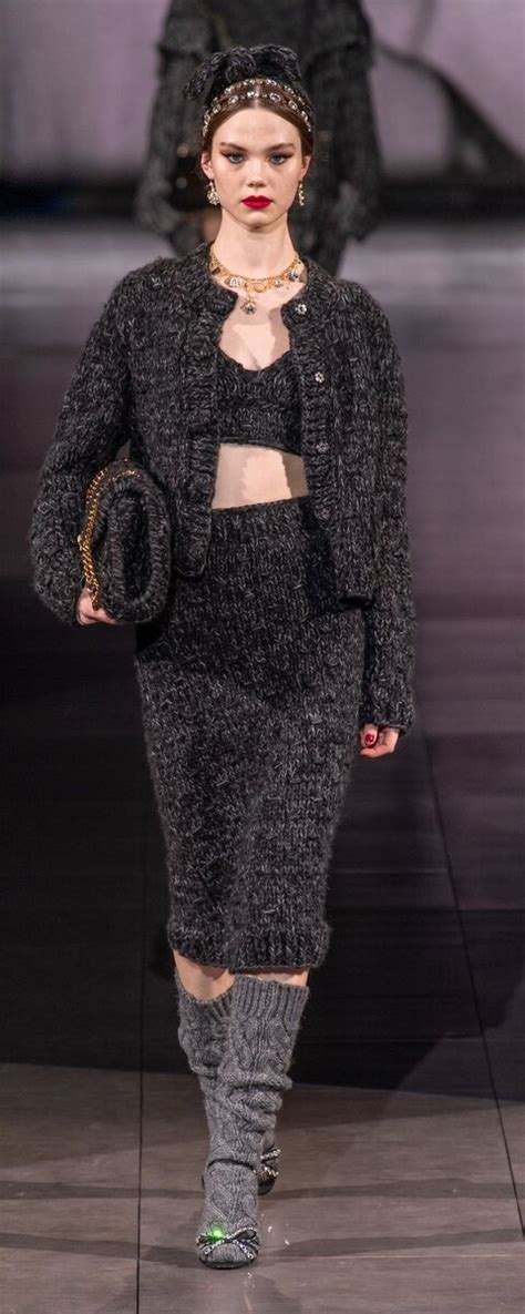 Я иду такая вся в Дольче Габбана Вязание модели бренд Ольга Прилуцкая вязание Дзен