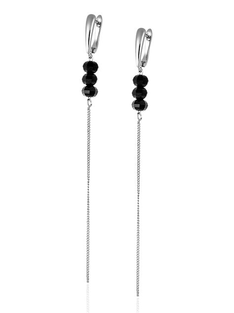 Серьги из шпинели, L'attrice