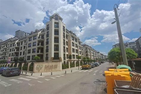 80 хил евро открити в дома на Росен Христов при Деница Златева 100 000 лева