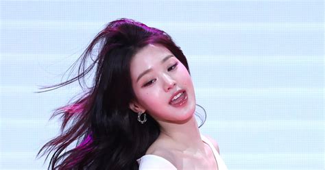 [포토] 아이브 장원영 선명한 복근