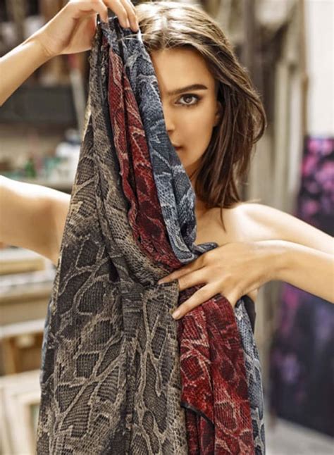 Photos Of Emily Ratajkowski Being Ridiculously Sexy In New Lingerie Shoot Airows