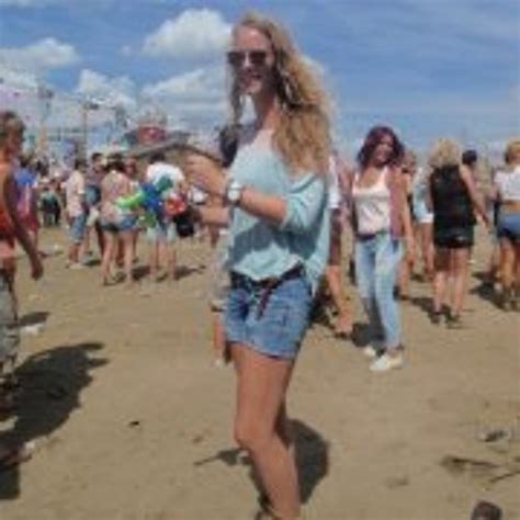 Stream Iris Van Leeuwen Music Listen To Songs Albums Playlists For Free On Soundcloud