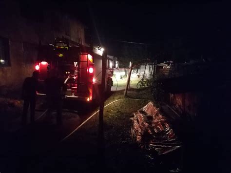 На Волині через влучання блискавок горіли дві господарські споруди Волинь Online