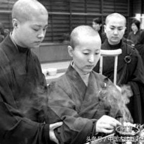 林黛玉的化身陳曉旭皈依佛門後珍貴舊照永遠的懷念 每日頭條