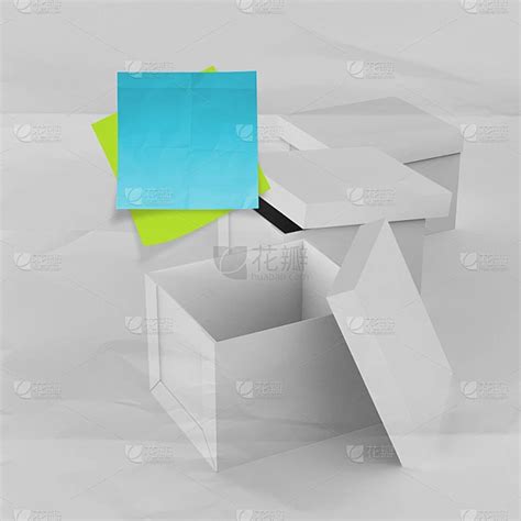 在皱巴巴的便利贴纸上的空白便利贴作为概念素材 花瓣网