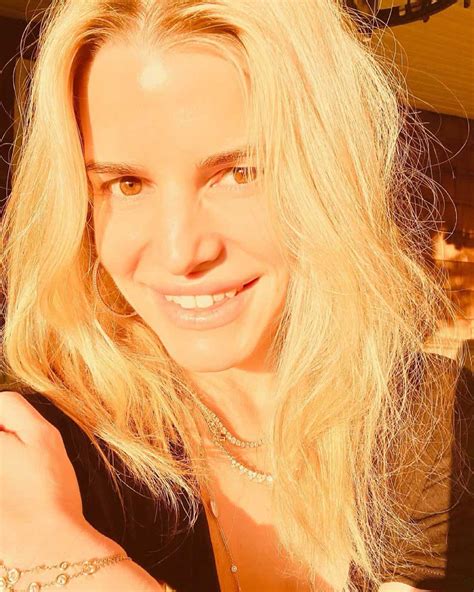 Jessica Simpson Profile Net Worth Age Height Affairs And More