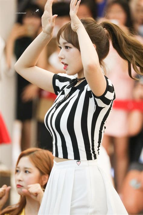 Cheng Xiao And Doppler Effect Kpics Kpop Sweetgirls Lovethem Love Unsensored Girls Sweet