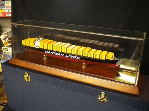 Danmar Lines Dhl Container Ship Global Forwarder 1 1250 Scale 1954967845