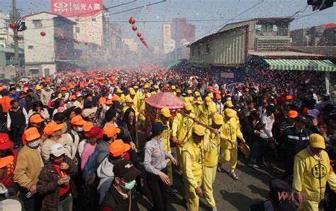 白沙屯媽祖北港進香近18萬人 北港警因應交通順暢 嘸免驚！ 蕃新聞