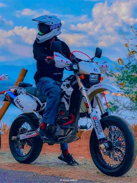 බයික් පිස්සා