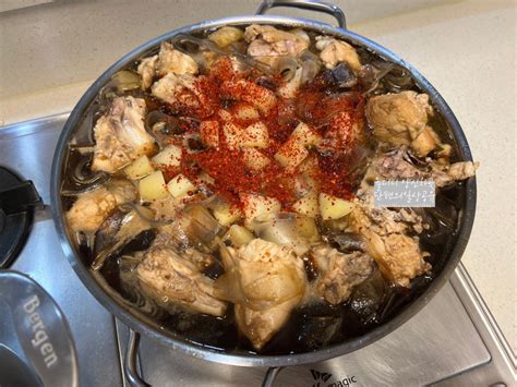 단짠단짠 안동찜닭 황금 소스레시피 구워서 만드는 닭볶음탕 넓적당면 간장닭볶음탕