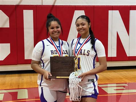 Double The Fun Twins Lead Erie High To Second Straight D 10 Girls