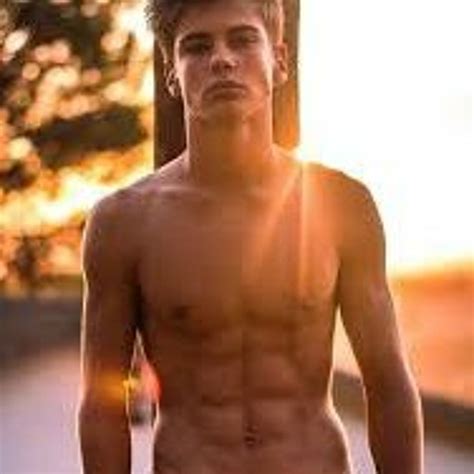 Stream Jonathan Vallejo Music Listen To Songs Albums Playlists For