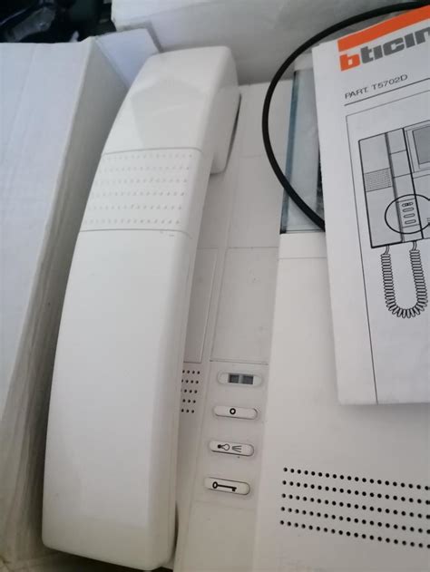Doorbells And Intercoms Bticino 334122 Video Pivot Colour Analogue Intercom System In Box Was