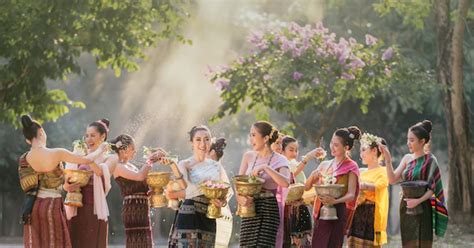 ខ្លាចឈប់មិនឆ្អែត ថៃផ្តល់ថ្ងៃឈប់សម្រាក ដល់ទៅ៥ថ្ងៃឲ្យប្រជាជនក្នុងពិធី «សង្ក្រាន្តថៃ ខាងមុខ