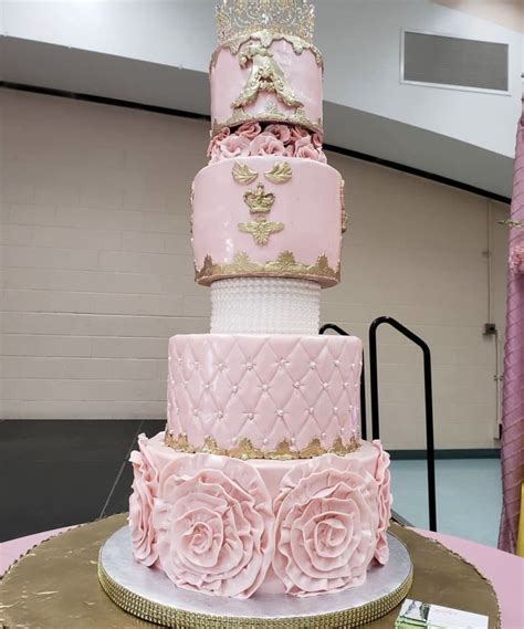 Pink And Gold Quinceanera Cake At Willard Corey Blog