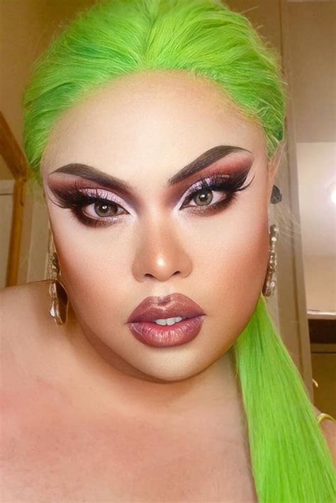 Sum Ting Wong Wiki Biography Age Gallery Spouse And More