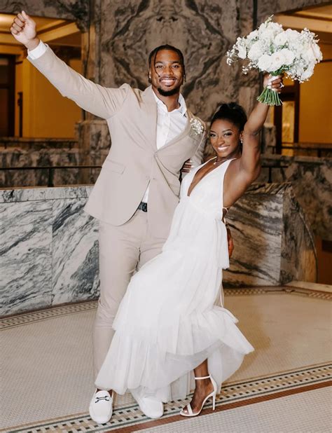 Simone Biles And Jonathan Owens Are Married See All The Photos From