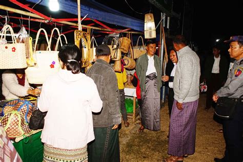 သံတွဲမြို့၌ ၇၆ နှစ်မြောက် ပြည်ထောင်စုနေ့အထိမ်းအမှတ် Msme ထုတ်ကုန်ပြပွဲ၊ ရောင်းချပွဲနှင့