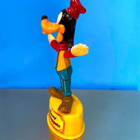 Disney Toys Walt Disney Vtg 977 Goofy Push Up Puppet Toy Waalt Disney Productions Gabriel