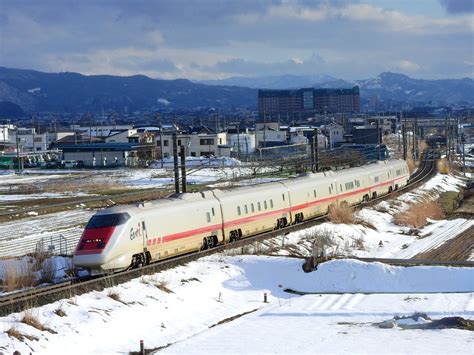 たてやまちとせ On Twitter 2月を写真4枚で振り返る 祝銀つば復活とeast I新庄検測、あとカシオペア紀行。 来月も銀つばを