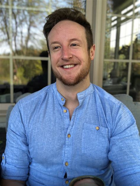 Can You Add An Arm To The Left Side So It Looks Like Someones Sat