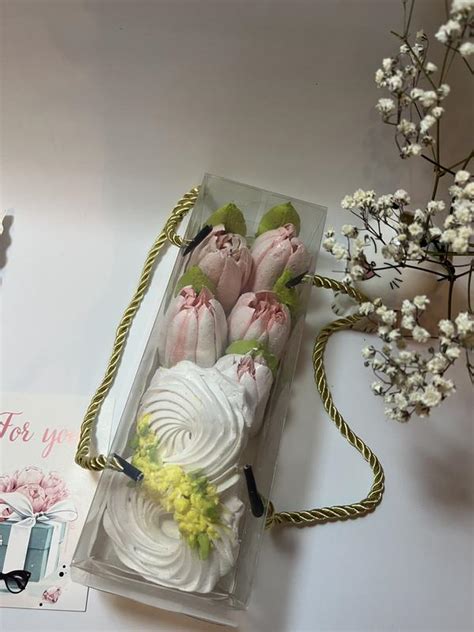 Зефірні тюльпани до 8 березня — ціна 150 грн у каталозі Зефір Купити товари для дому та побуту