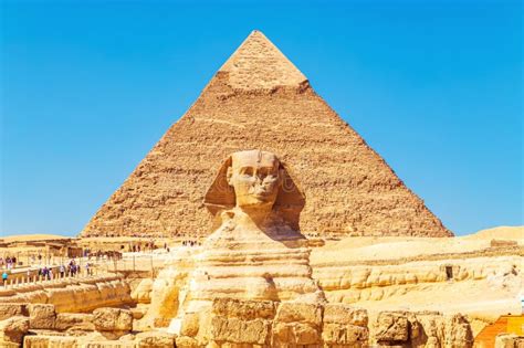 Pyramid Of Khafre And The Great Sphinx Great Egyptian Pyramids Stock