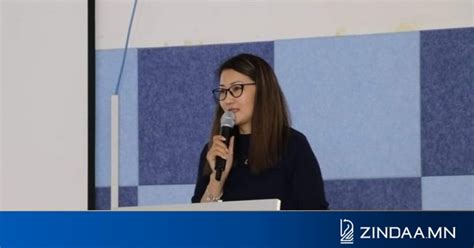 Ш Урьхан Боловсролын зээлийн сангийн асуудлыг твиттерт жиргээд дарамт шахалтад орж ажилгүй болсон