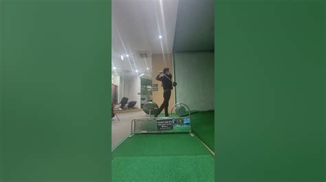 목계골프 1타 3피 최대한 부드럽게 드라이버스윙하며 초반 스트레칭과 웜업 그러면서 빈스윙의 느낌으로 스윙완성해 가기 스웨이 없고 앞구리 스윙 Youtube