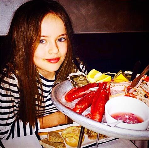 ロシアの9歳「世界一美しい少女」 プライベート写真が公開 中国網 日本語