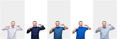 웃 고 자신감 보여주는 손가락 치아와 입 지적 고립 된 배경 위에 중 년 수석 노인의 남자 콜라주 건강 개념입니다 가리키기에 대한 스톡 사진 및 기타 이미지 Istock