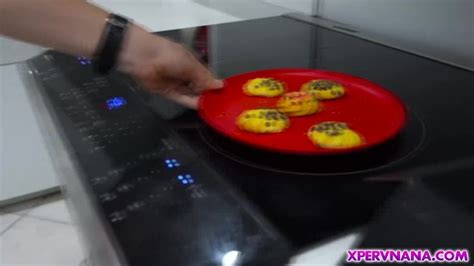 Lieutenant Bella Lexi Received A New Sex Toy And Tries Using It Anastasia98