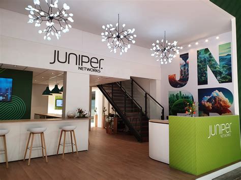 Juniper Networks Mobile Word Congres Arie Bestebreur En Sdk Vof