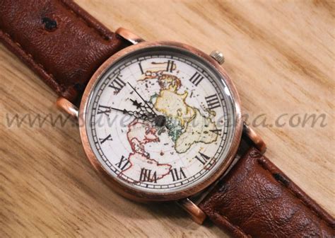 Часовник за ръка континенти кафява каишка
