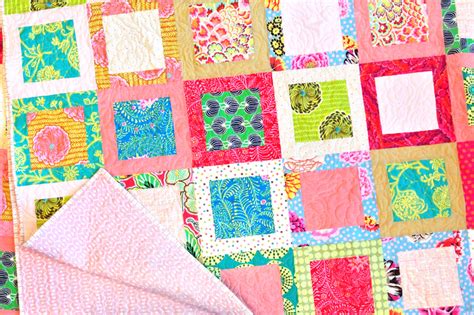 How To Make A Simple Square In A Square Quilt Block Suzy Quilts