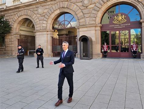 Гюров С Радев обсъдихме ролята и задачите на БНБ за еврозоната