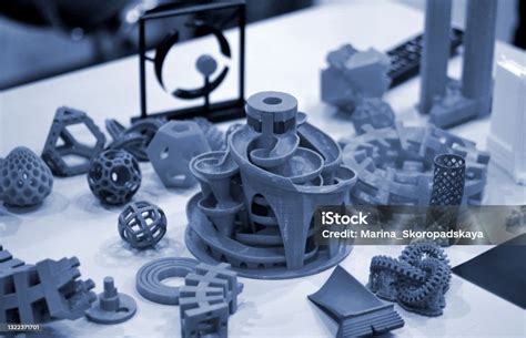 3d 프린터로 인쇄된 모델입니다 어둡고 복사 된 공간 단일 객체에 대한 스톡 사진 및 기타 이미지 단일 객체 컷아웃 3차원 인쇄 Istock