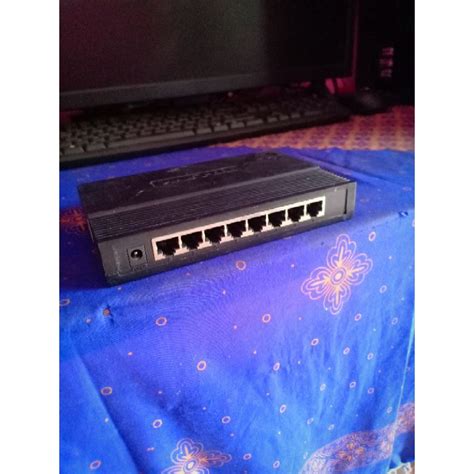Jual Switch HUB 8 Port Gigabit Tp Link D Link DLL Merek Random Sesuai Stok Yang Ada Shopee