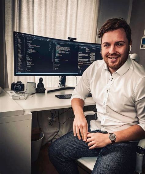 Codesyndicate On Instagram Photo By Codingrob Programmerslife Code Programming Setup